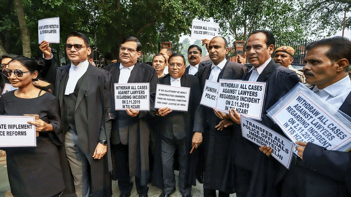 Saket Court Lawyers Boycott Court Over Alleged 'Brutal' Assault On ...