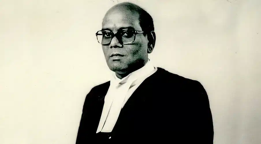 Luxury, Carpets, Scandal And Justice: The Controversial Impeachment Of ...